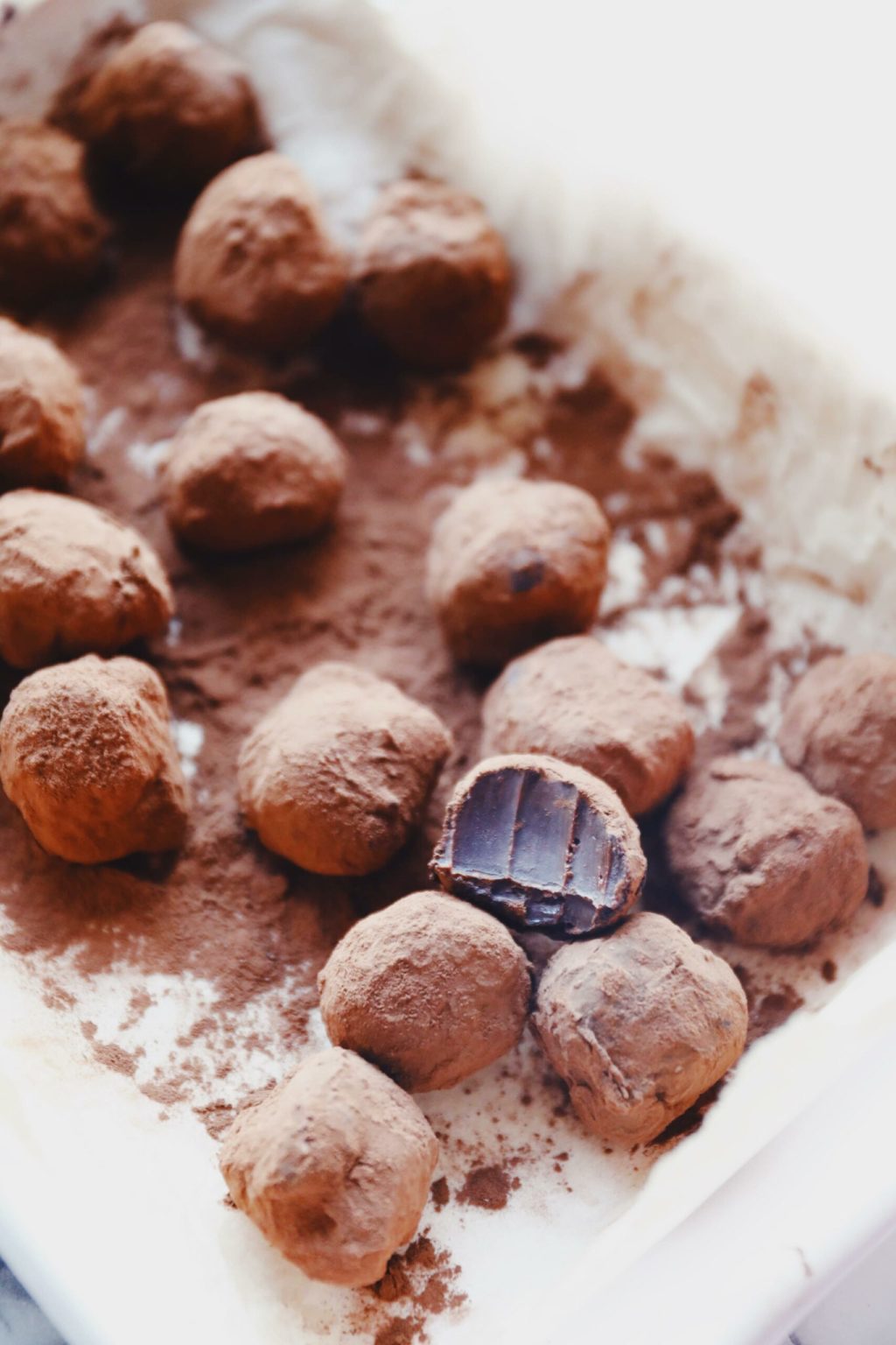 Opskrift på lækre trøfler med mørk chokolade og appelsin