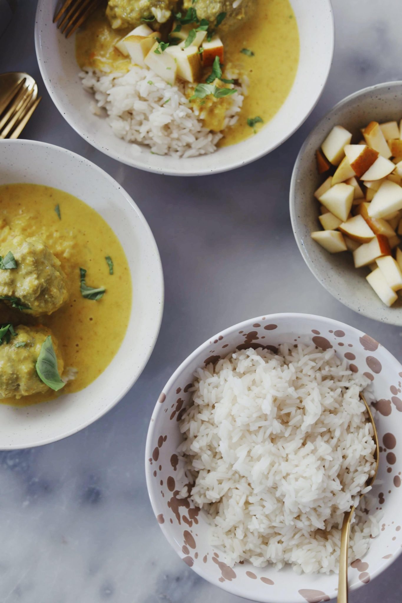 Boller i karry - Opskrift på nem og lækker boller i karry ret