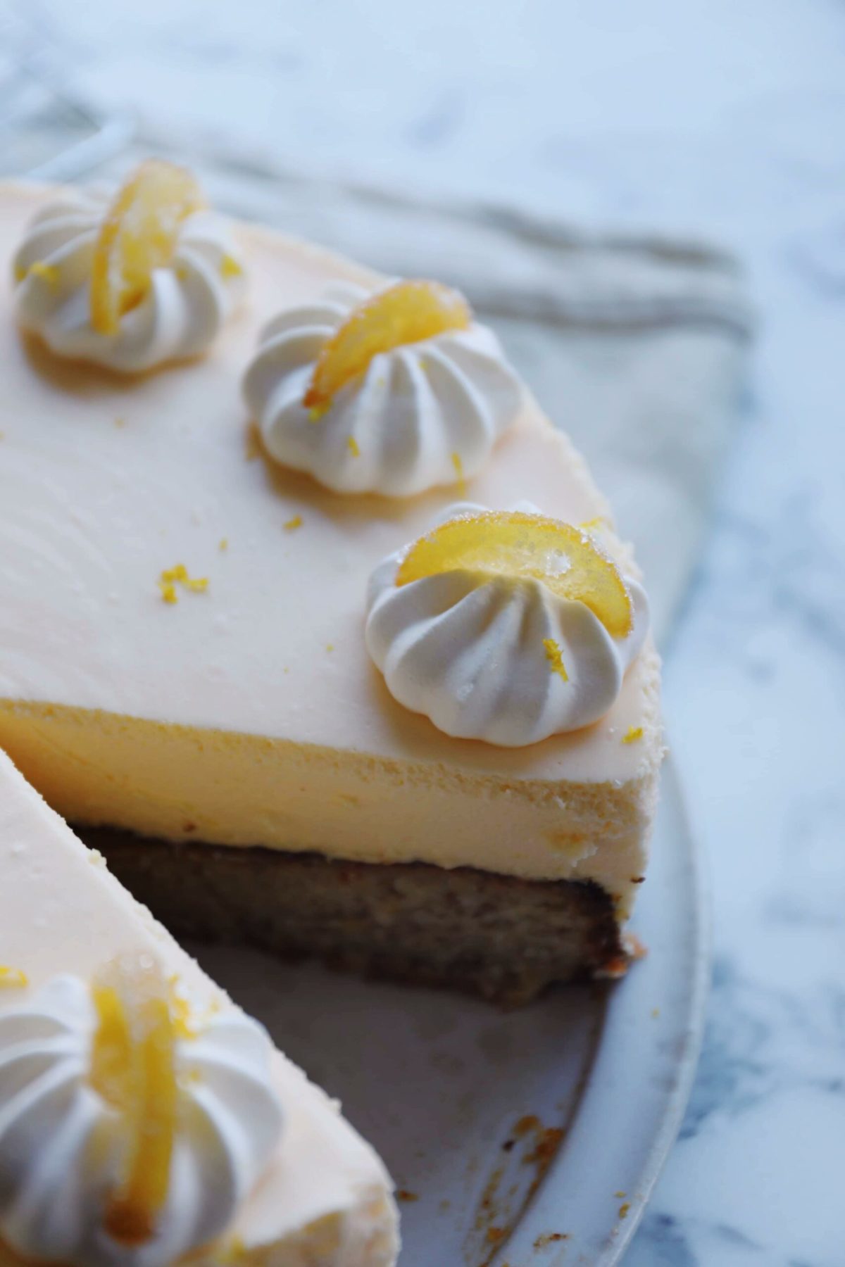 Citronmåne med citronfromage - Opskrift på påskekage