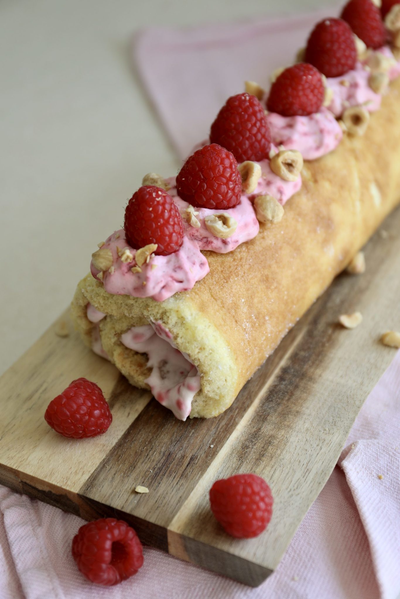 Hindbærroulade - Opskrift på den bedste roulade med hindbær