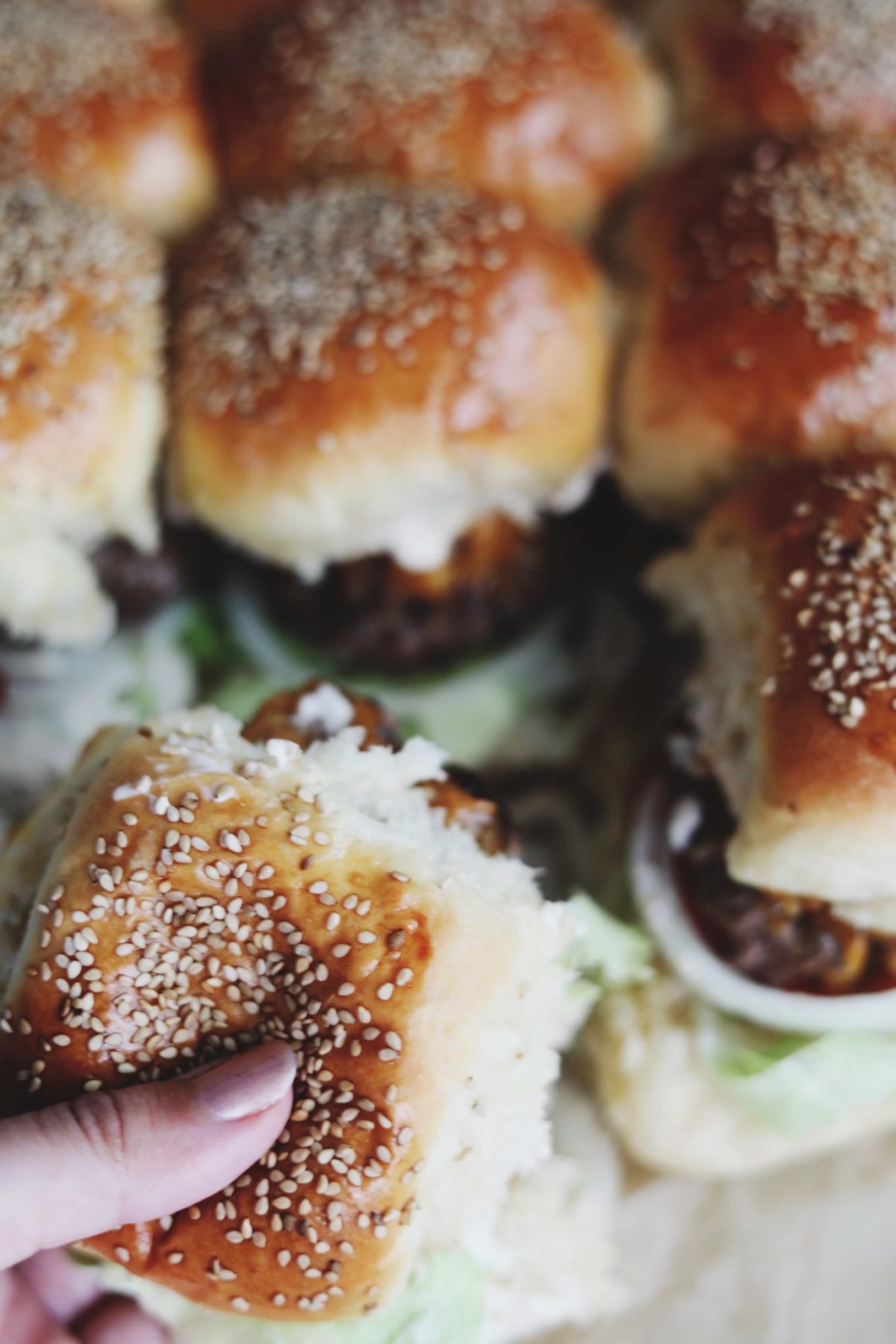 Pull apart cheeseburger - Opskrift på pull apart burgere/sliders