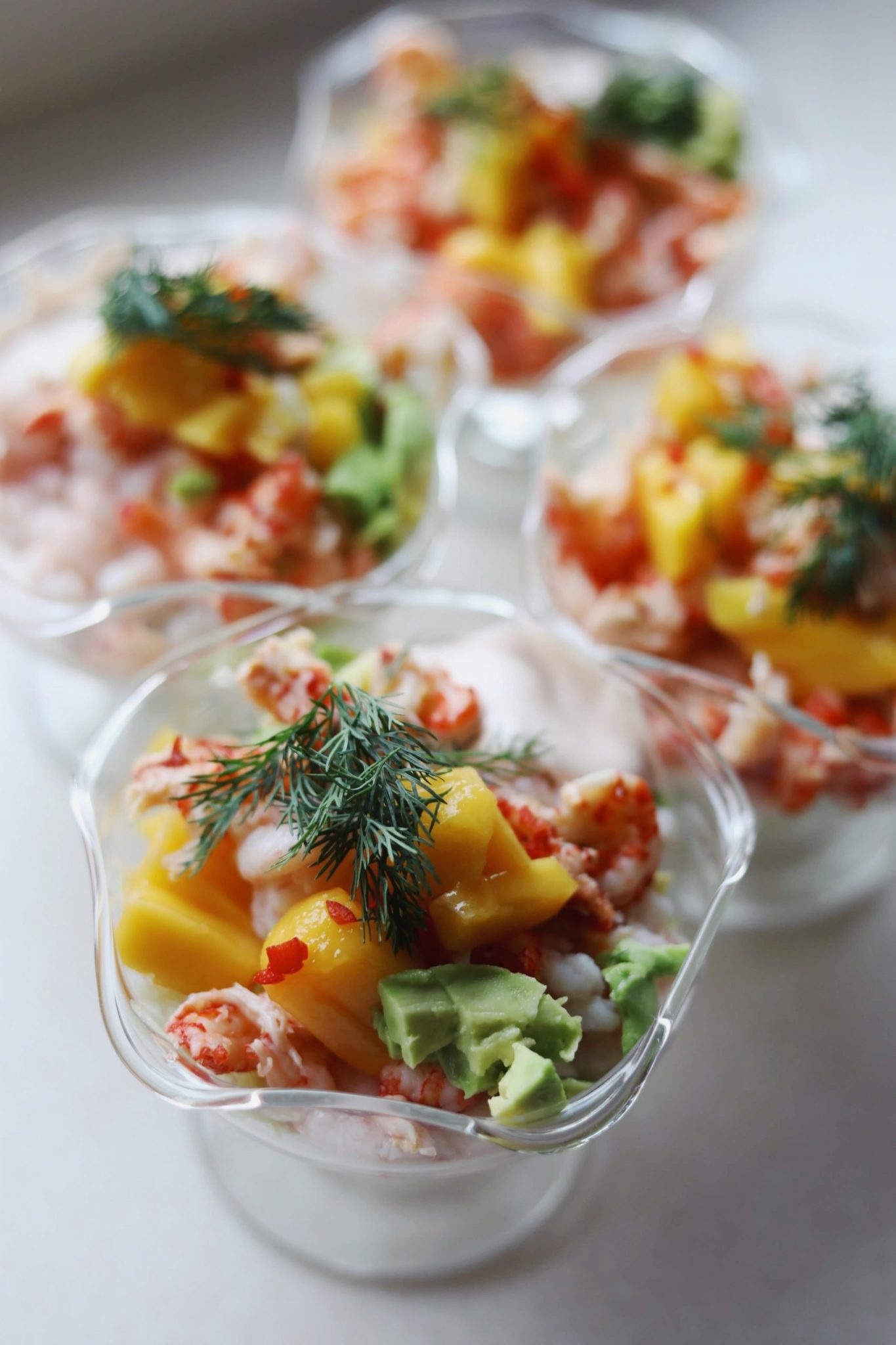 Rejecocktail med chili og mango - Opskrift på en skøn og frisk forret