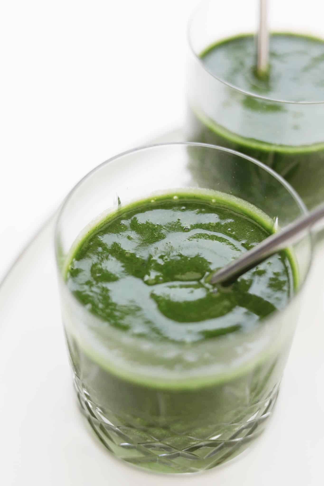 Sund grøn smoothie - Opskrift på sund grøn smoothie med spinat