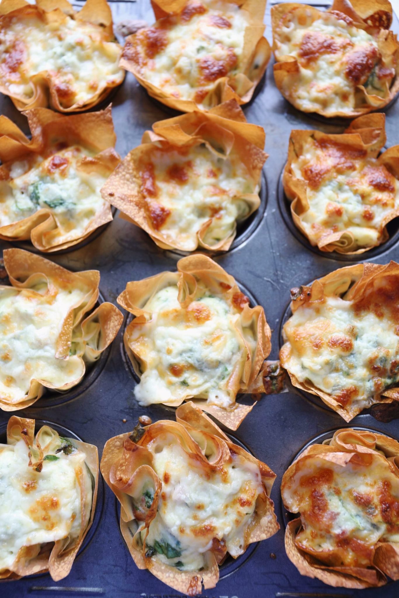 Mini filo tarts with spinach and bacon - Frederikke Wærens