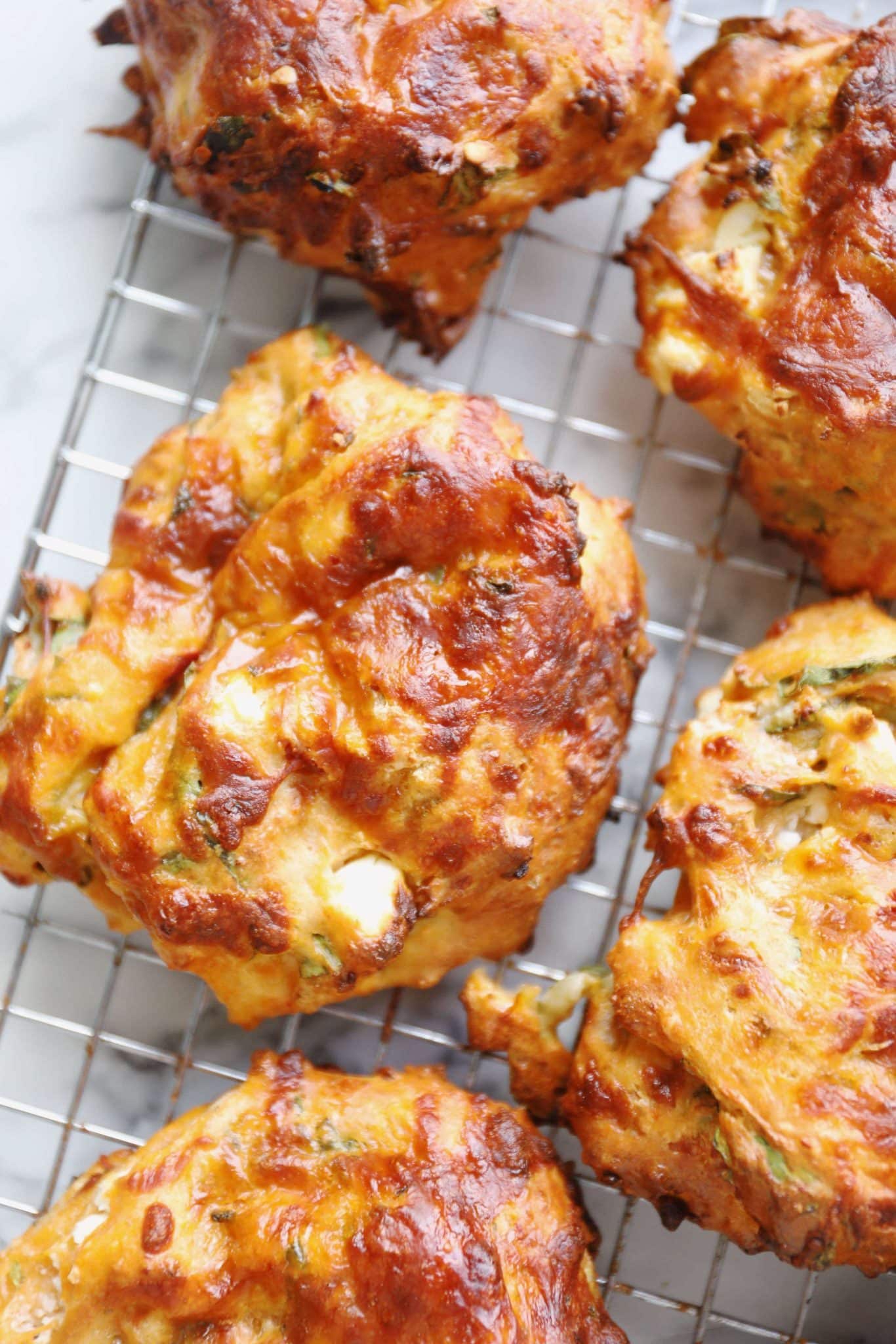 Pizzaboller med hytteost og spinat - Proteinpizzaboller med spinat