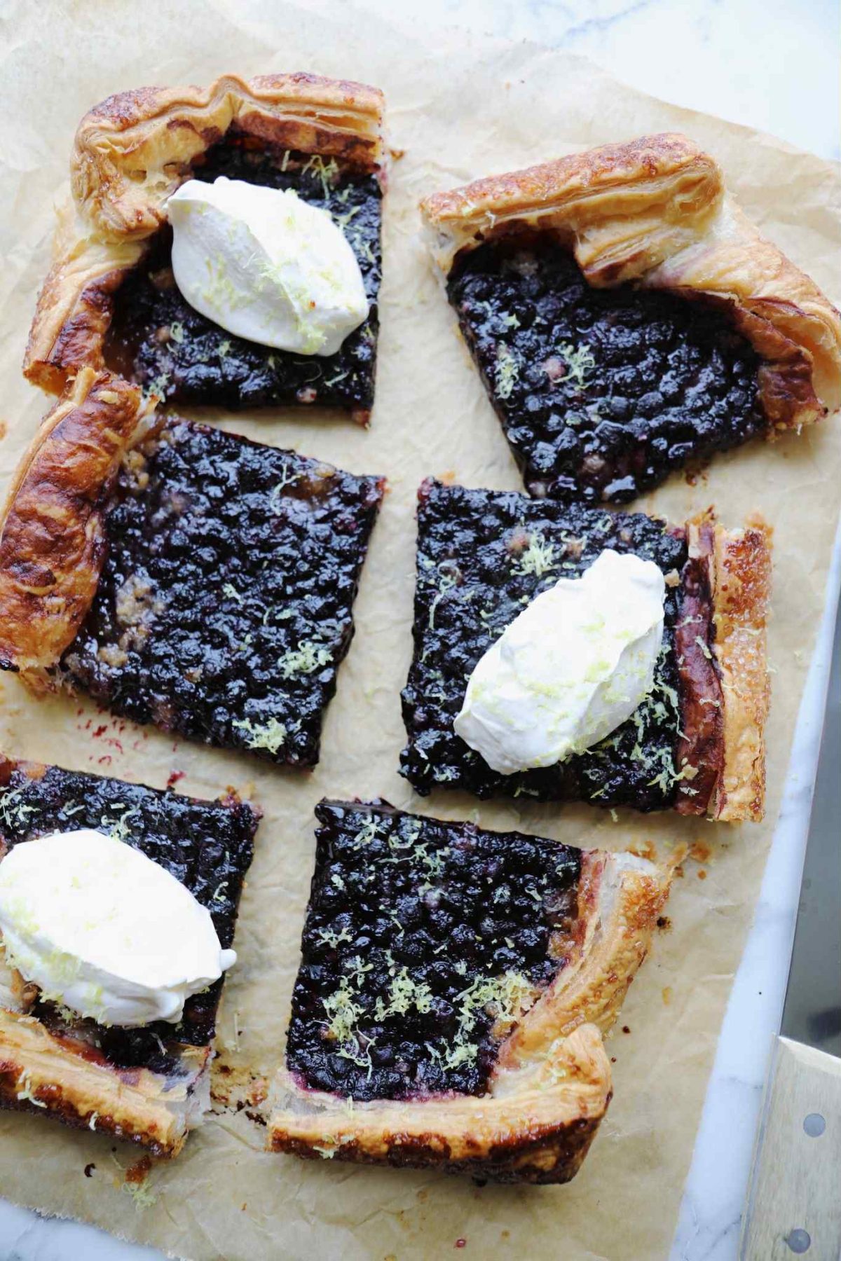 Blueberry Tart with Puff Pastry – Recipe for an easy and crispy ...