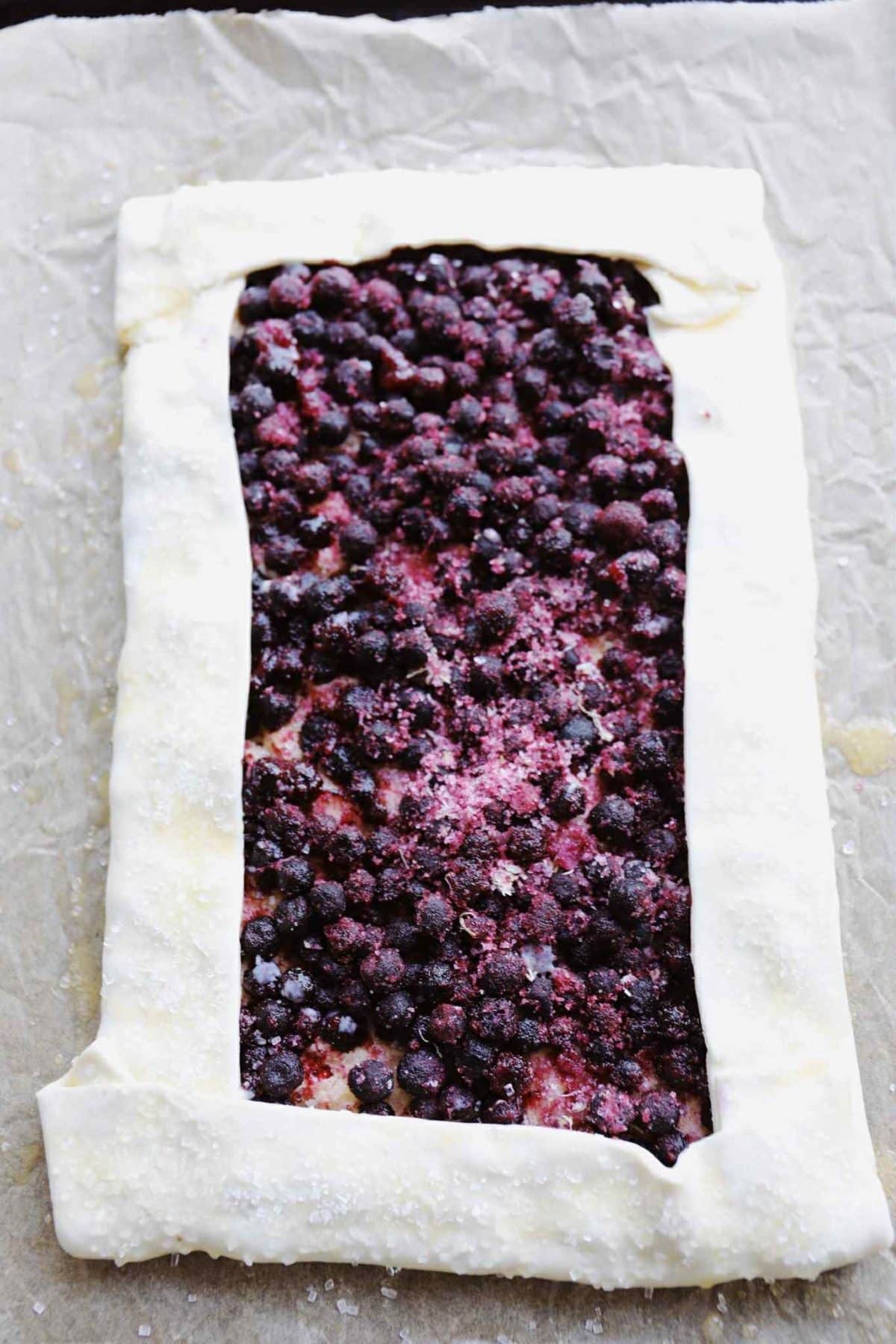 Blueberry Tart with Puff Pastry – Recipe for an easy and crispy ...