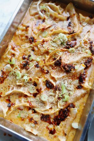 One Pan Gyoza – Oven-Baked Gyozas in Creamy Sauce
