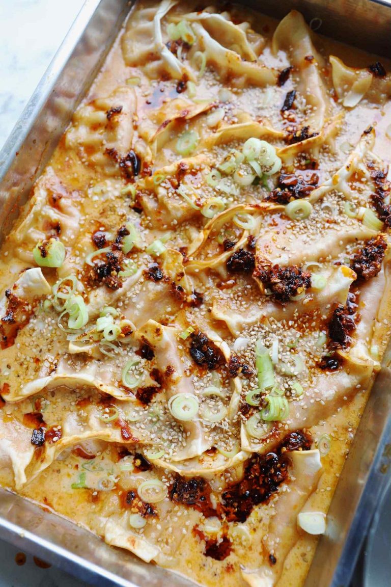 One Pan Gyoza – Oven-Baked Gyozas in Creamy Sauce