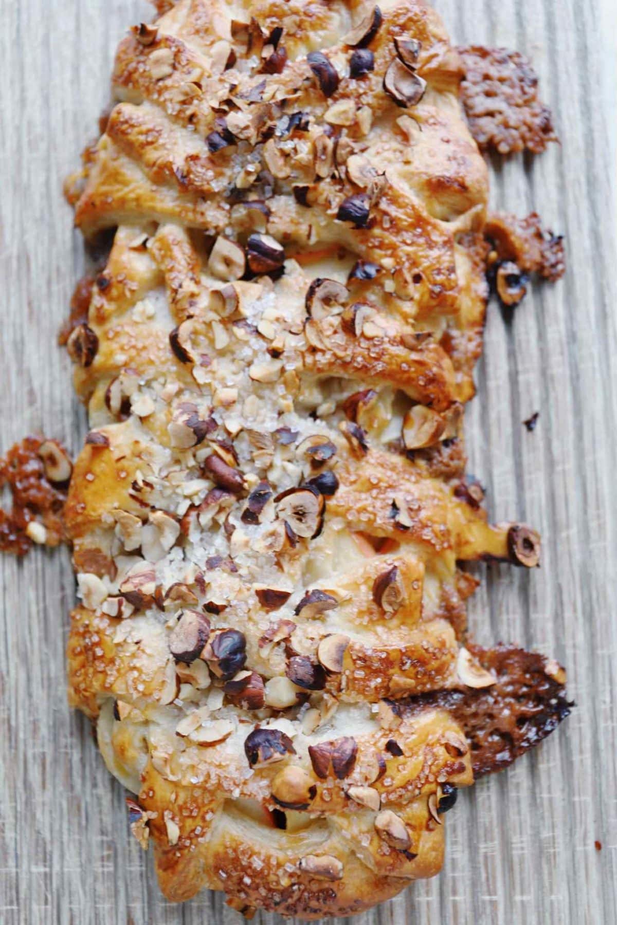 Apple braid – Easy apple braid with puff pastry and remonce.