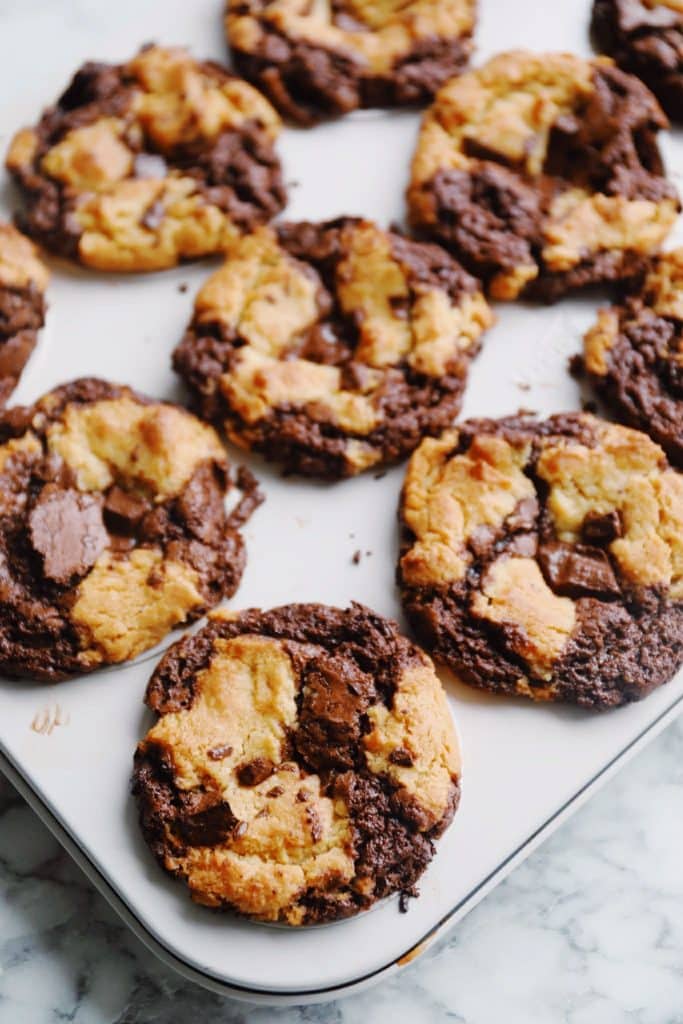 Brookie muffins - Brownie muffins med cookie dough